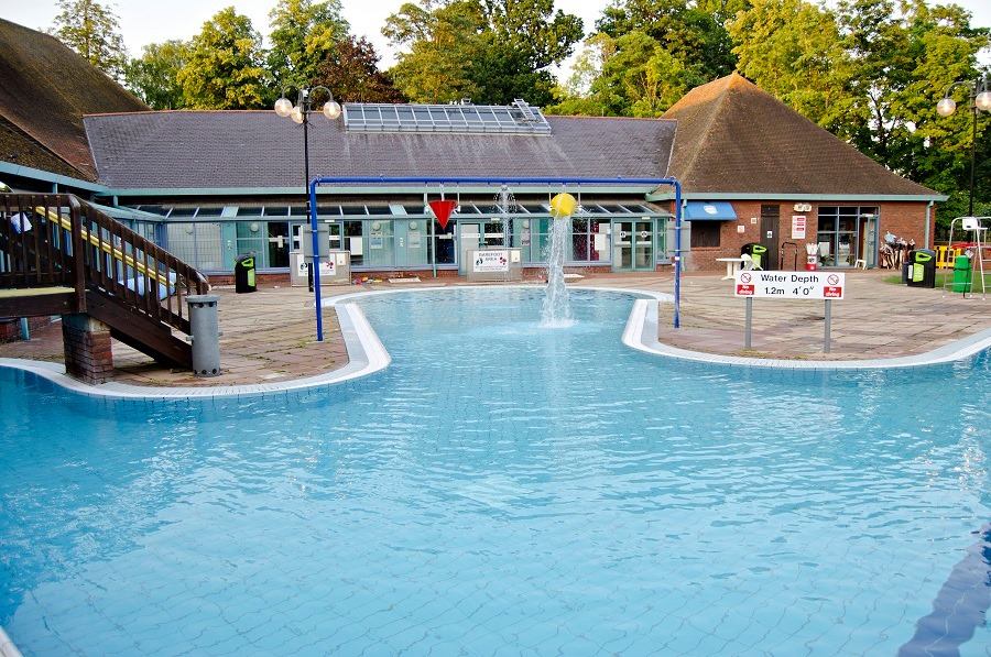 Tonbridge Swimming Pool • Community Active
